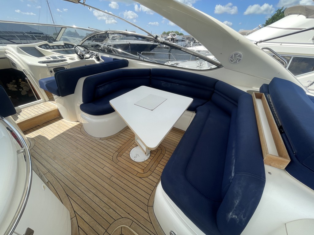 Sunseeker Predator 58 | Jacht makelaar | Shipcar Yachts